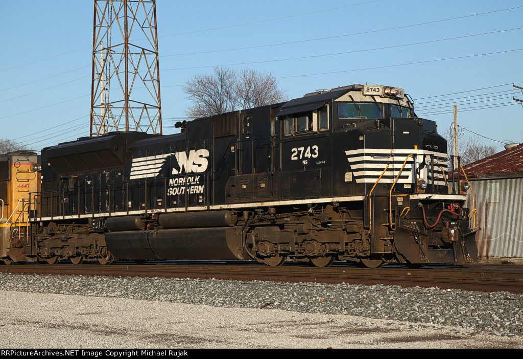 NS 2743